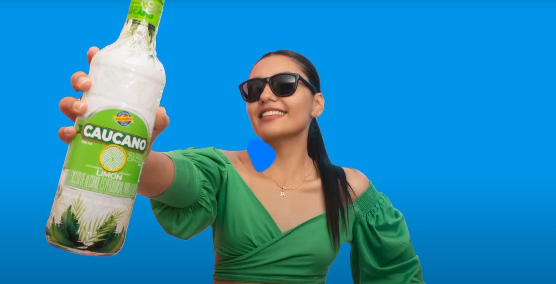 La hincha más fiel siempre celebra con Aguardiente Caucano | Industria ...